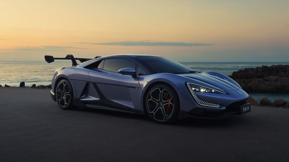 BYD has a Lamborghini-like supercar. Take a look!